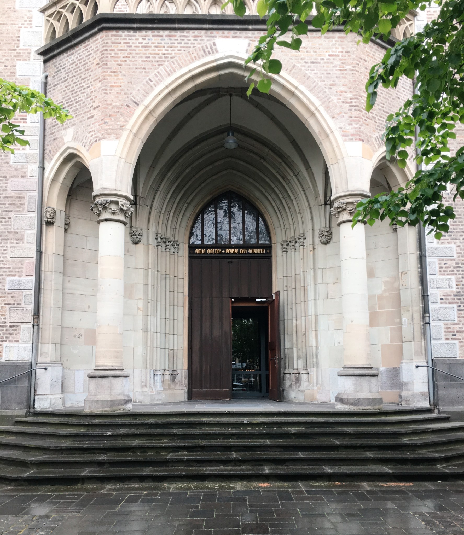 Articulation in Architecture – A Walk Through The City